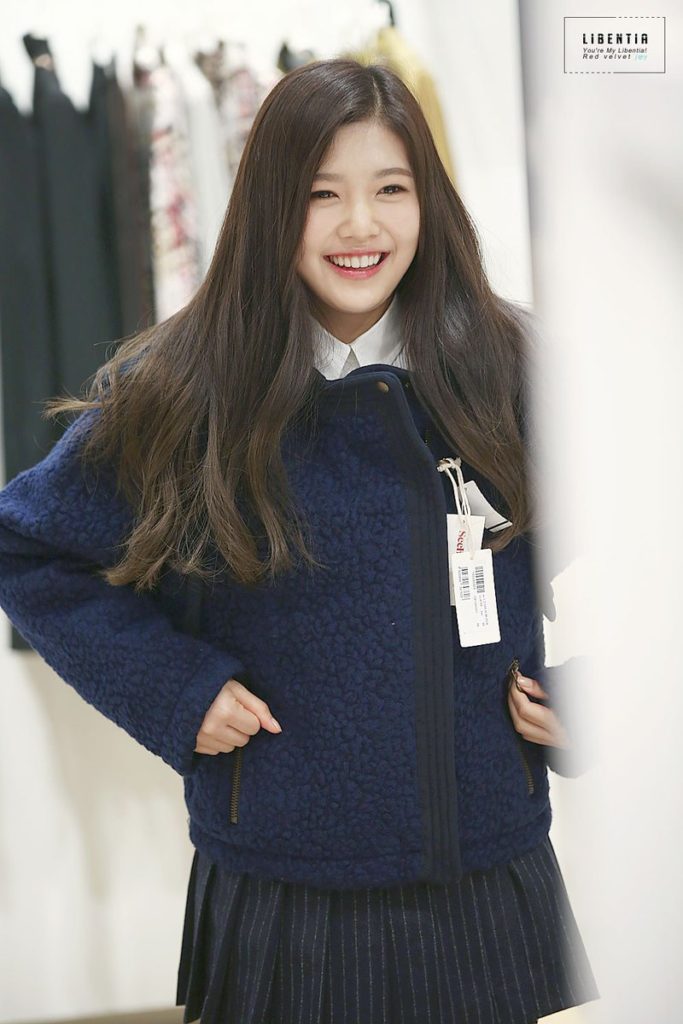 Những sự thật thú vị về nàng Joy hay cười của Red Velvet - BlogAnChoi