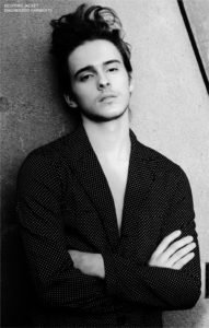 Đã tìm ra phiên bản nam hoàn hảo nhất của phù thuỷ Emma Watson ...