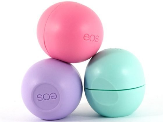 Review son dưỡng môi hình quả trứng EOS Smooth Sphere Lip Balm - BlogAnChoi