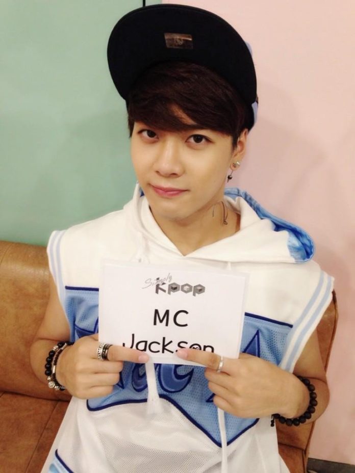 Điểm mặt 7 idol KPOP được fan mong chờ sẽ gồng gánh team MC của Weekly ...