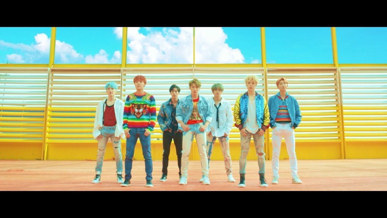BTS trở thành nhóm nhạc KPOP đầu tiên sở hữu 3 MV đạt trên 300 triệu ...