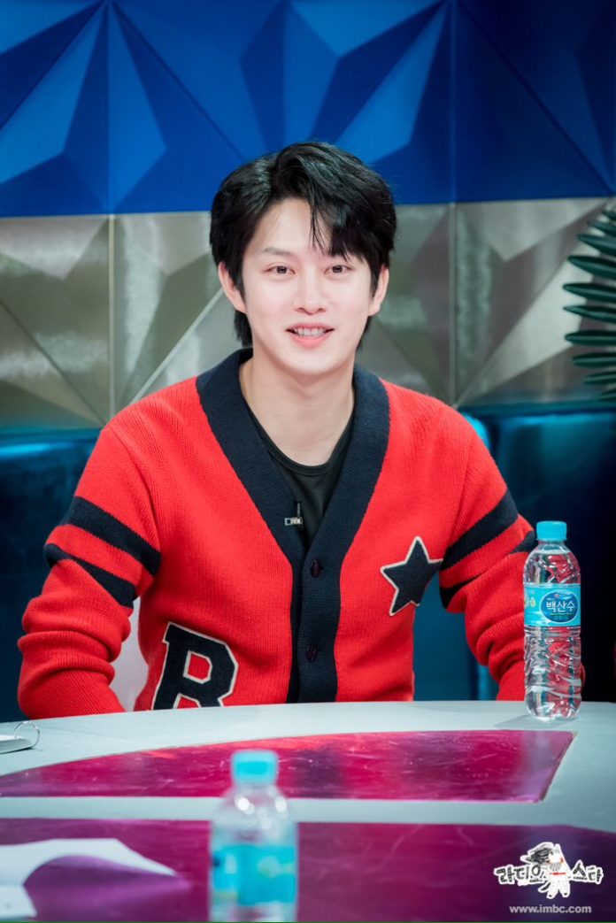 Chân dung những nam idol nổi tiếng thi đậu vào SM nhờ.... hát quốc ca ...