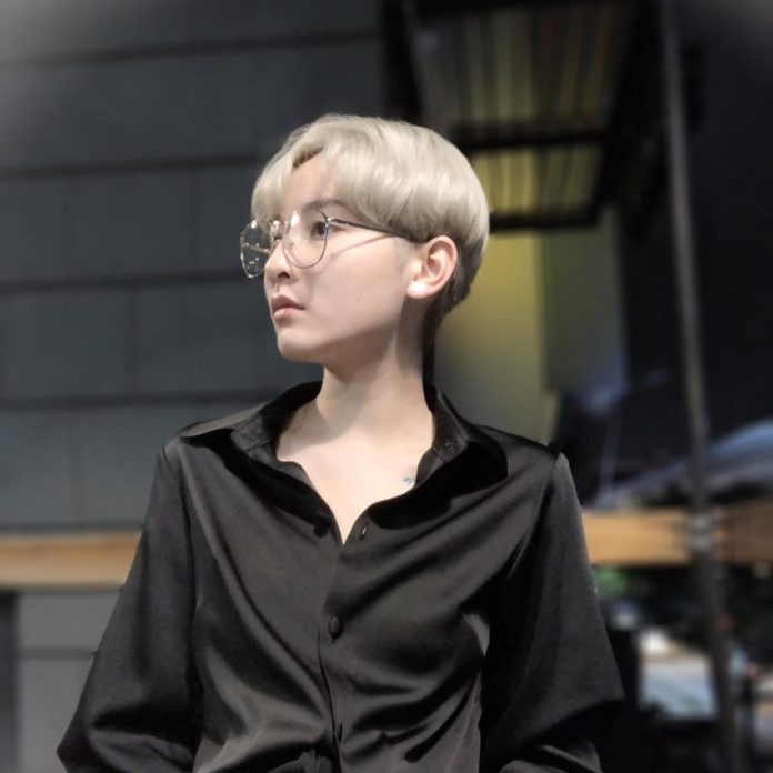 “Suân tổng” là ai? Đẹp trai như soái ca lại còn là chuyên gia “rải ...