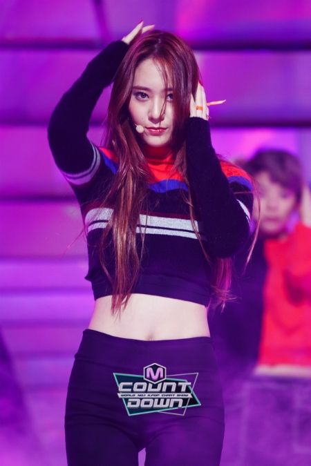 Nhớ f(x) một, fan còn nhớ Krystal mười cùng thần thái nhan sắc từng ...