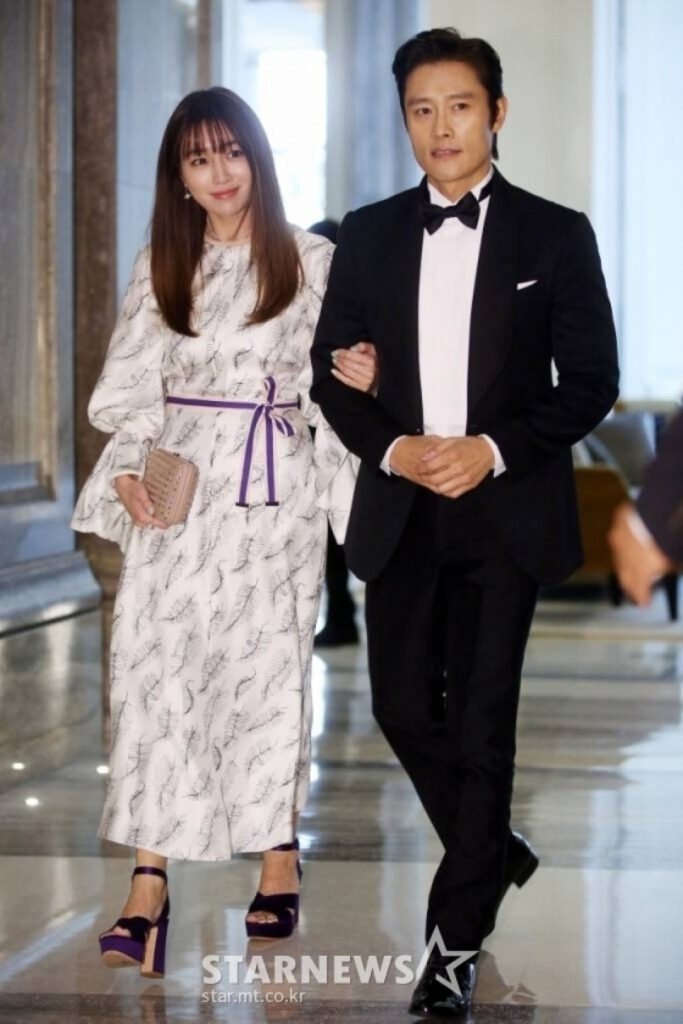 Chung vui ngày Quốc tế Hạnh phúc cùng 8 cặp vợ chồng diễn viên quyền ...