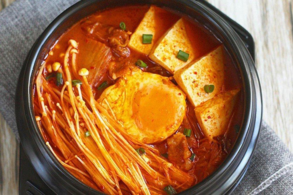 Cách nấu món canh kim chi ngon chuẩn Hàn - BlogAnChoi