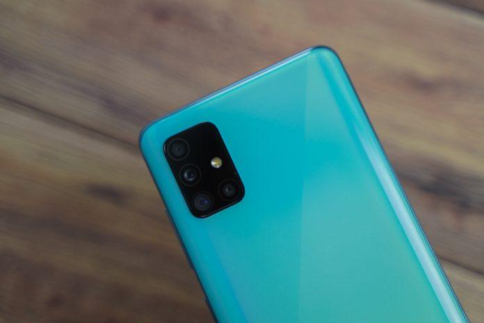 Đánh giá Samsung Galaxy A51: Smartphone tầm trung có thiết kế giống ...