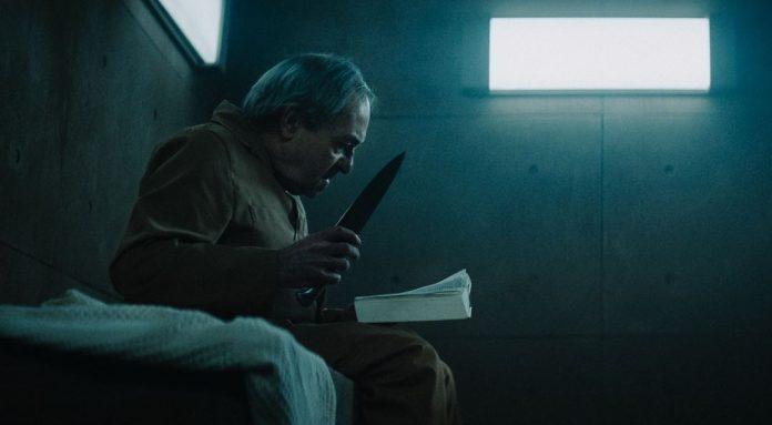 Review The Platform: Thịt người sẽ rất ngon khi ta ở trong hố sâu đói ...