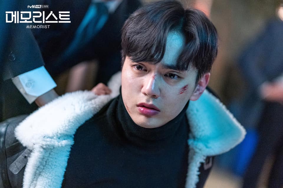 Memorist: Yoo Seung Ho tái xuất với những cú twist phim kịch tính nghẹt ...