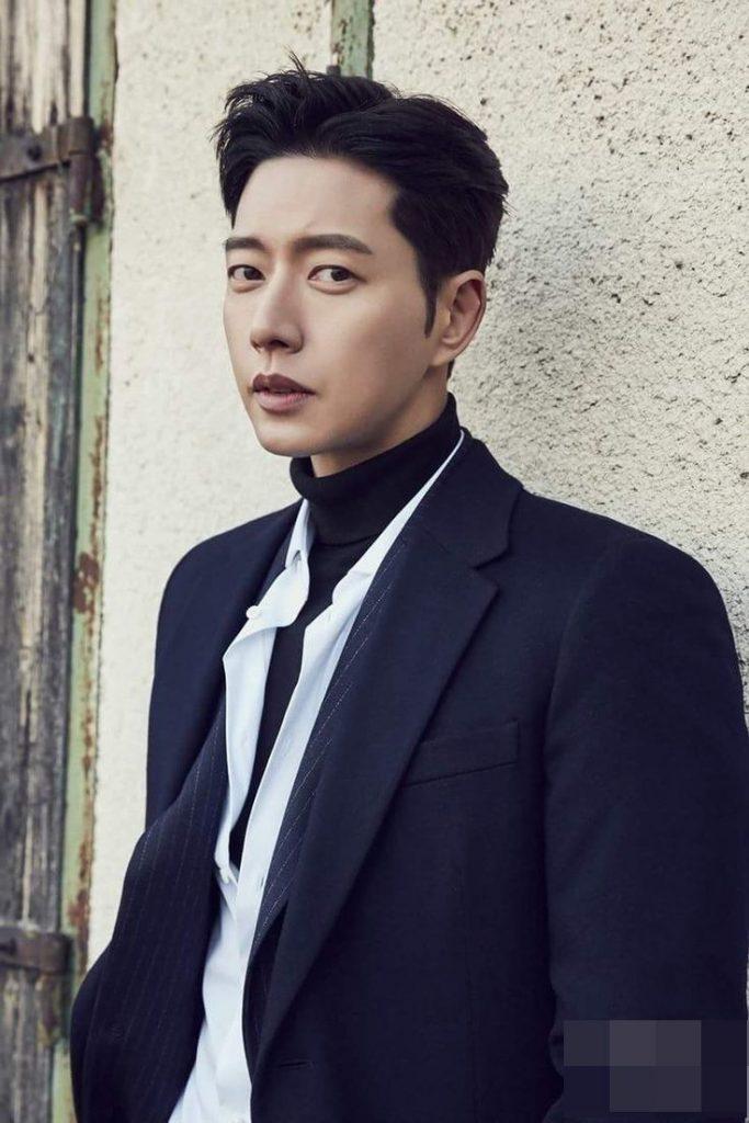 Tại sao 9 sao Hàn này lại được miễn nghĩa vụ quân sự? Park Hae Jin có ...