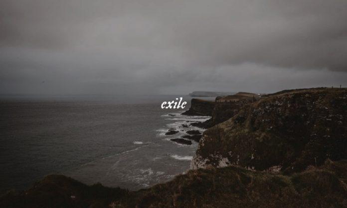 Thoát ly thực tại với album Folklore: The Escapism Chapter của Taylor Swift - BlogAnChoi