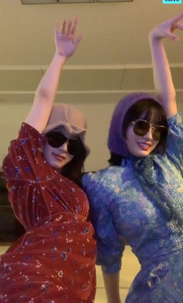 Khi KPOP đang say giấc, Momo và Sana (TWICE) livestream quẩy xuyên màn ...