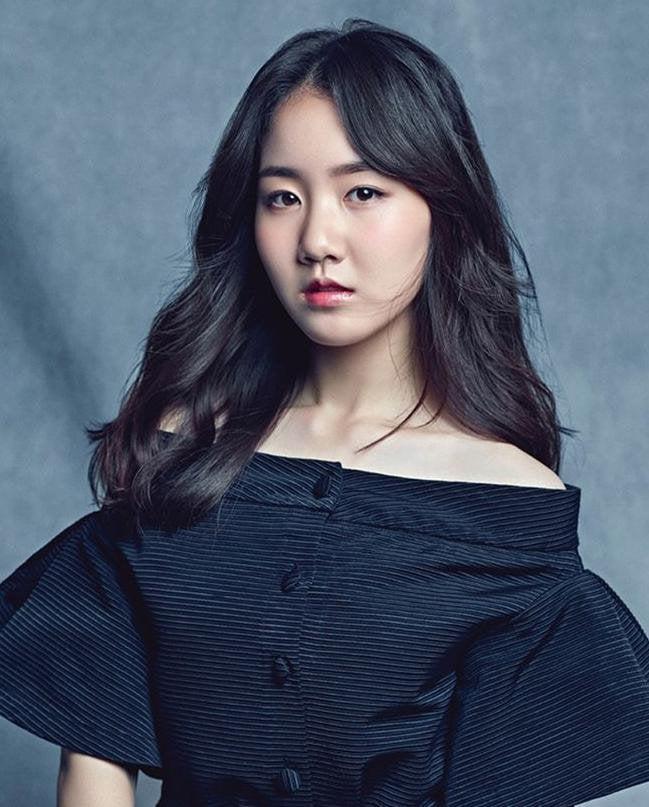 Săn tìm bí quyết làm đẹp của cô nàng rich-kid trong Penthouse Jin Ji ...