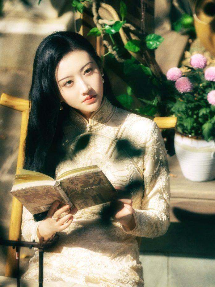 Tư Đằng: Chiêm ngưỡng tủ đồ thời trang đáng ao ước của bán yêu Cảnh ...