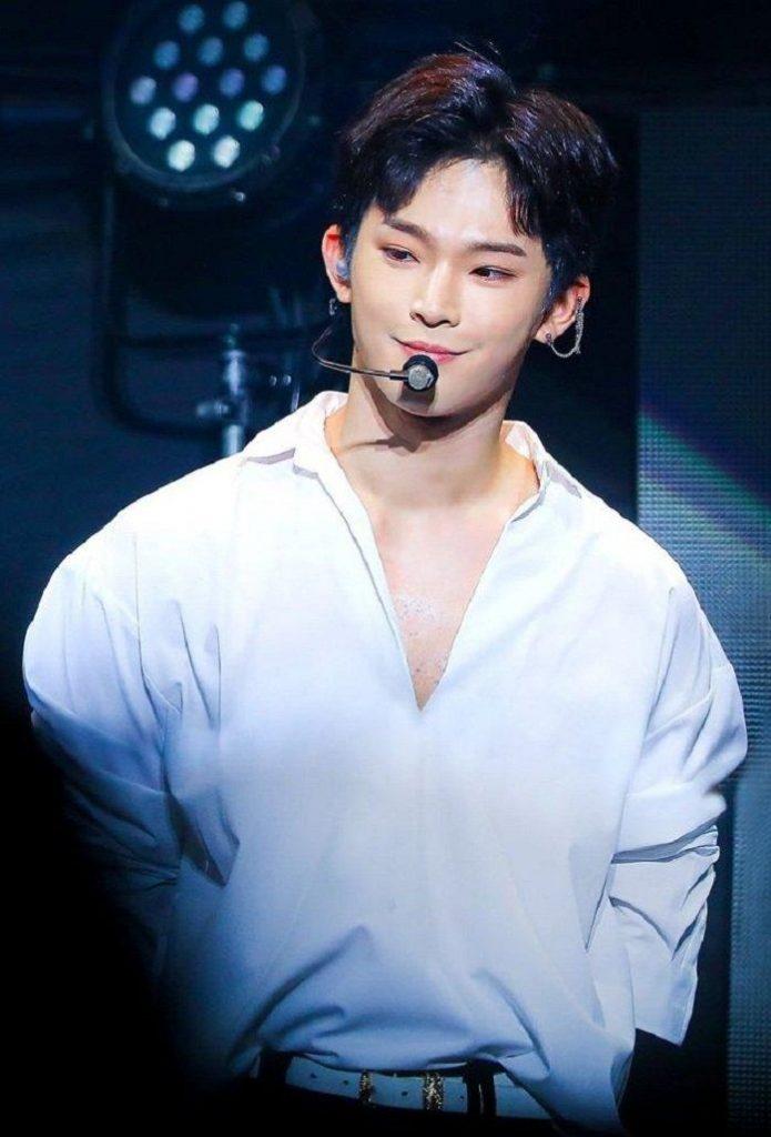 10 idol nam toàn năng cực đỉnh của K-pop: Mọi thể loại đều có thể cân ...