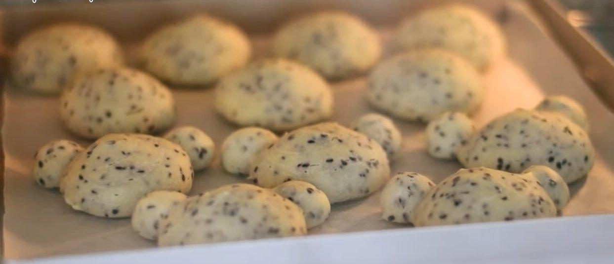 Công thức làm bánh mì mè đen Hàn Quốc ngon chuẩn vị - BlogAnChoi