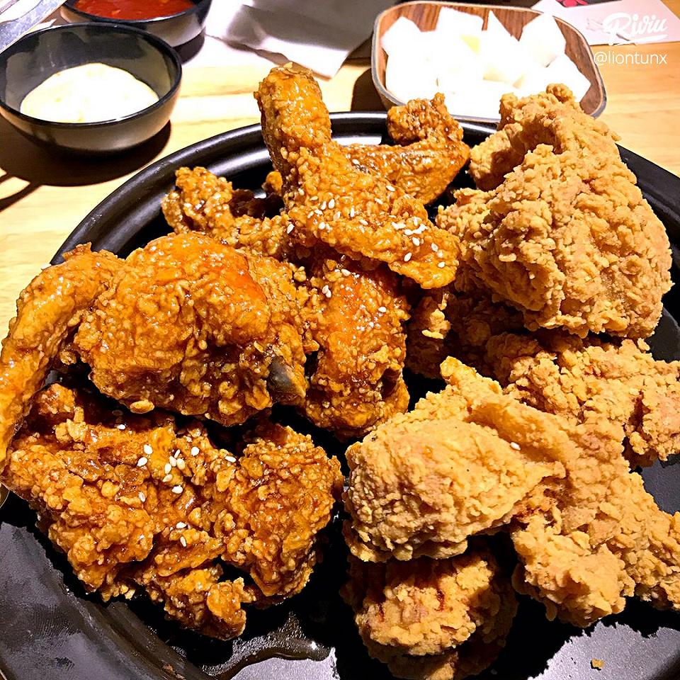 Khám phá 7 quán gà rán Hàn Quốc nổi tiếng tại Sài Gòn - BlogAnChoi