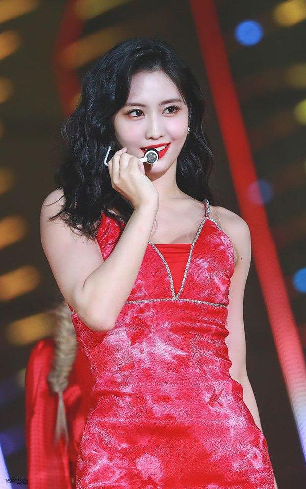 10 idol nữ KPOP có vũ đạo tốt nhất: Momo (TWICE), Hyoyeon (SNSD) xếp ...