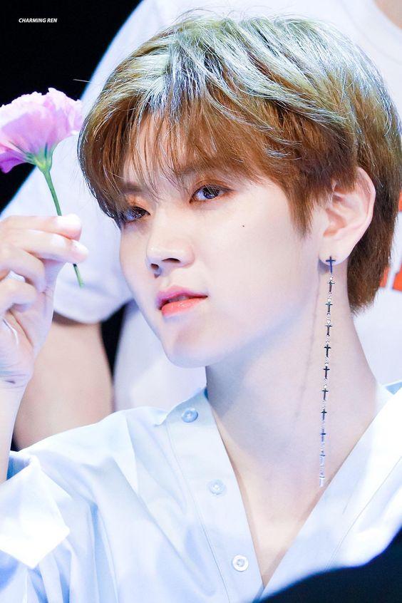 Hồ Sơ Ren - NUEST Ren Profile - BlogAnChoi