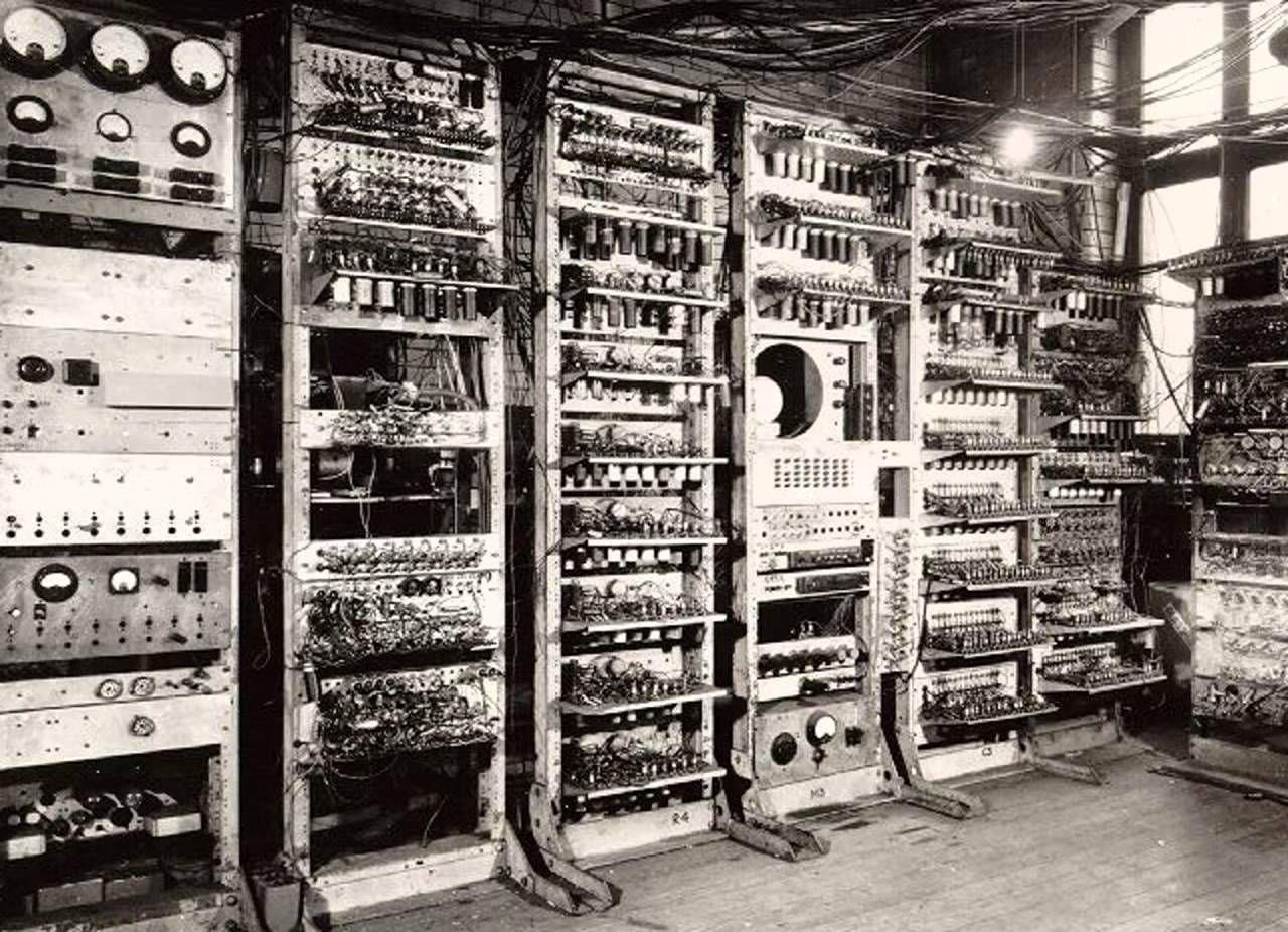 ENIAC - Tổ tiên của những chiếc máy tính hiện đại trông như thế nào ...