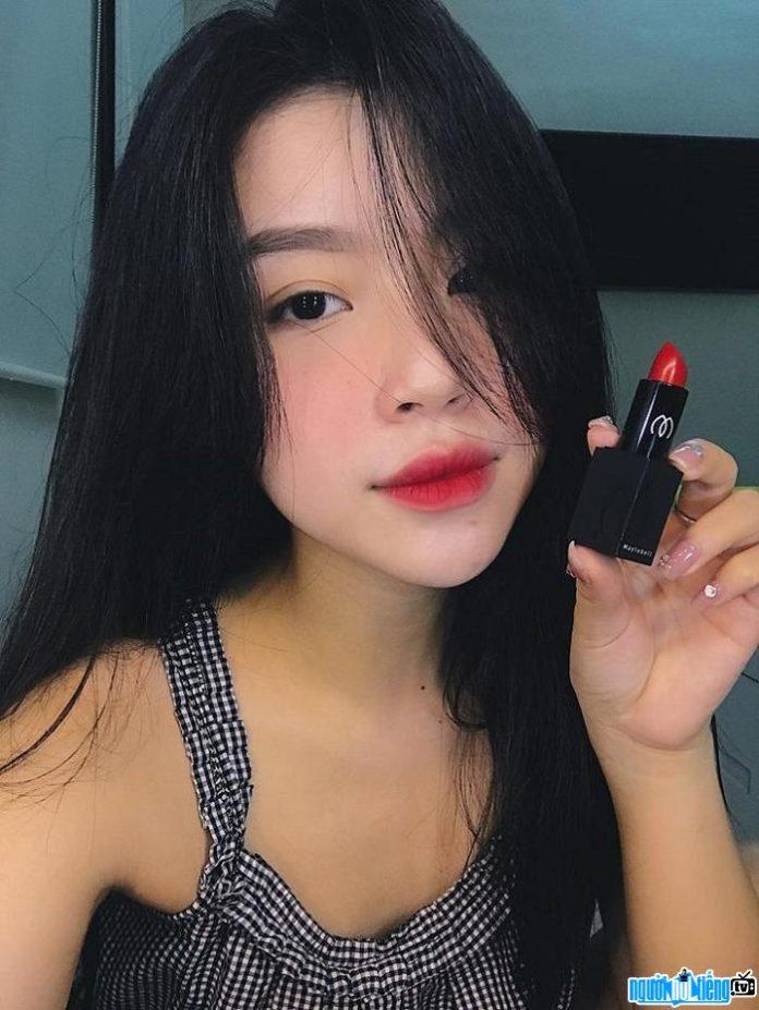 Quỳnh Thi - Cô nàng gây sốt với các clip biến hình triệu view trên TikTok - BlogAnChoi