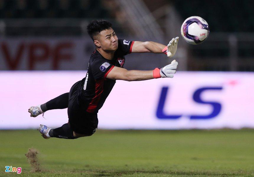 Sự trở lại của thủ thành Văn Toản ở V.League - BlogAnChoi