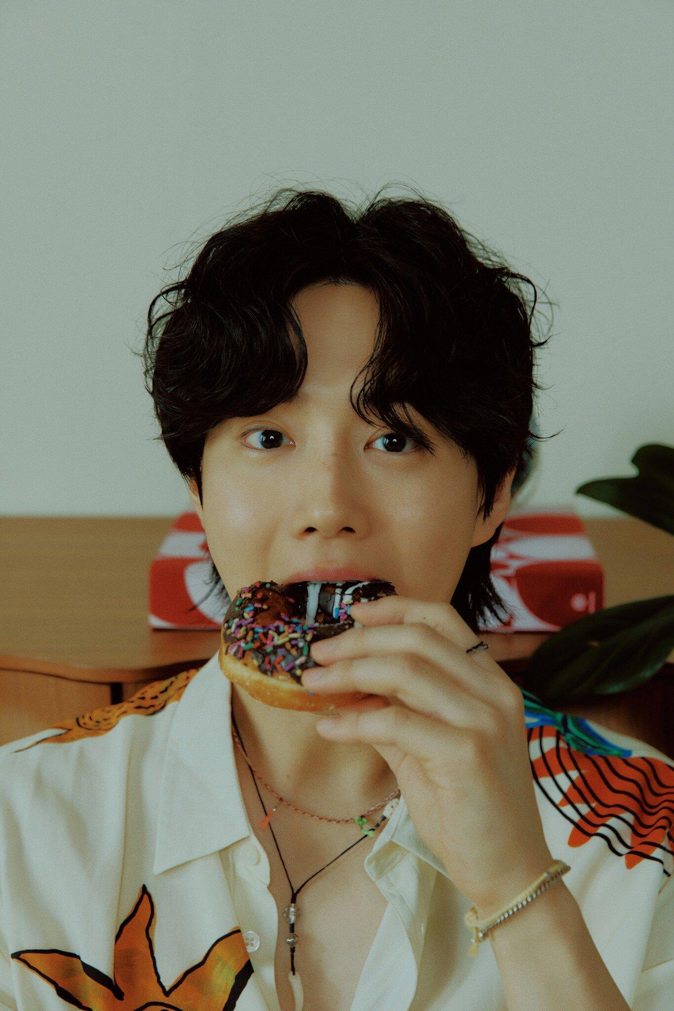 EXO khoe visual đỉnh cao trong bộ ảnh teaser trước thềm comeback ...