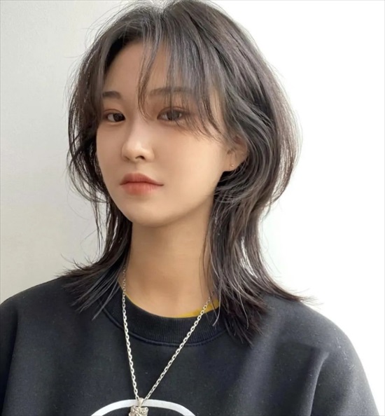 20+ kiểu tóc mullet đuôi sói nữ đẹp nhẹ nhàng và thời trang - BlogAnChoi
